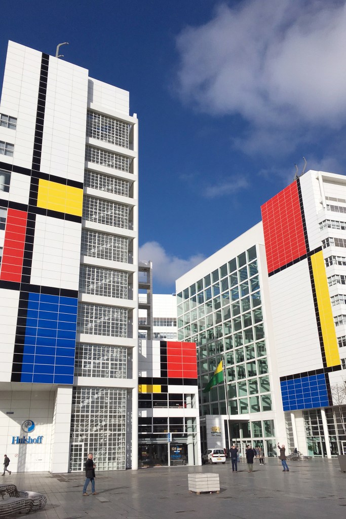 Beautiful Mondrian Inspired Buildings+Interiors – Beautiful Musings